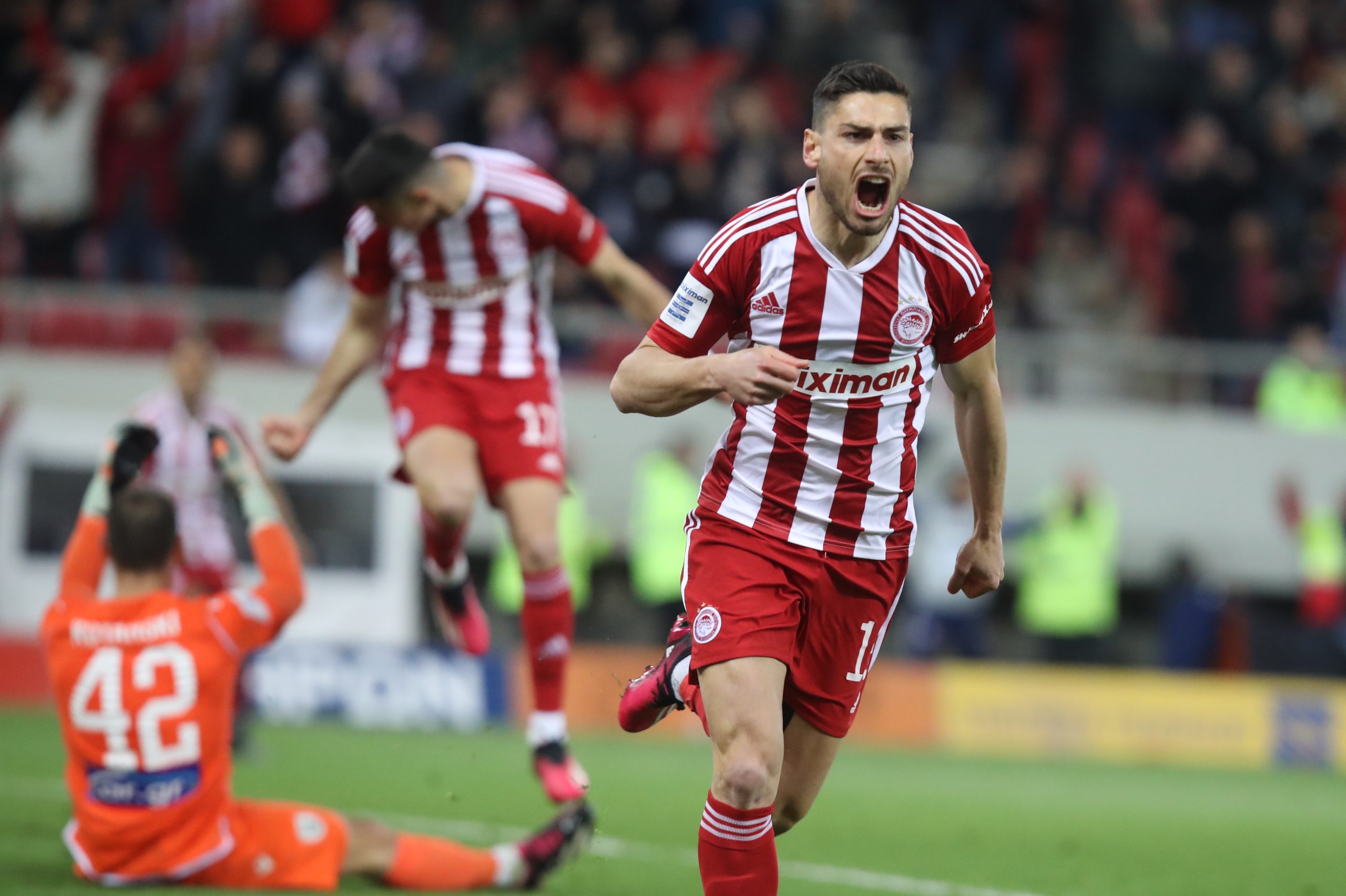 Με τρομερή ανατροπή, 3-1 ο Ολυμπιακός τον ΠΑΟΚ, μένει ζωντανός στο ...