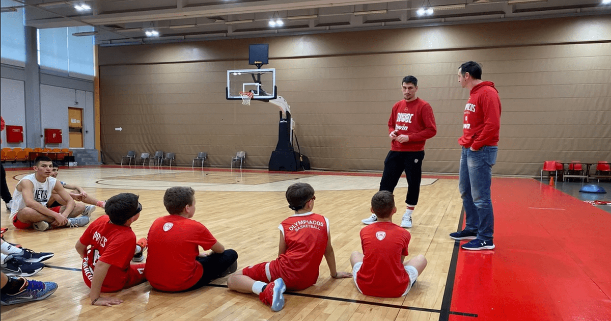 Στο «Academy Christmas League» ο Λαρεντζάκης (pics) – REDNEWS.gr